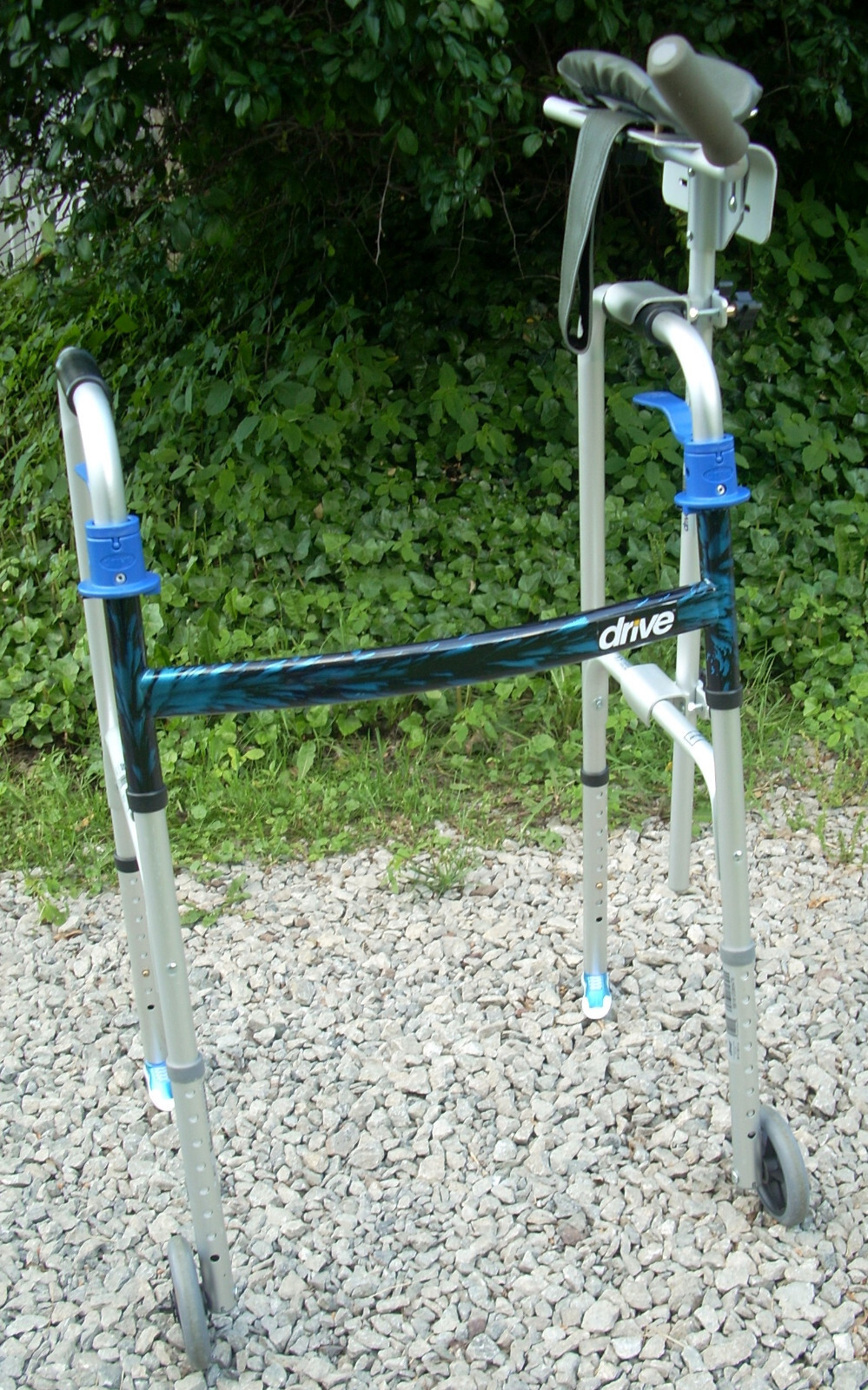 Drive Medical 10224 deluxe trigger release walker + platform attachment ...