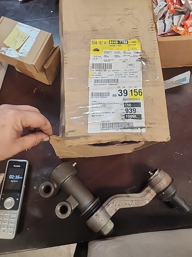 NEW GM OEM 20-21 SIERRA 2500 HD STEERING GEAR LINKAGE- IDLER ARM GMC ...