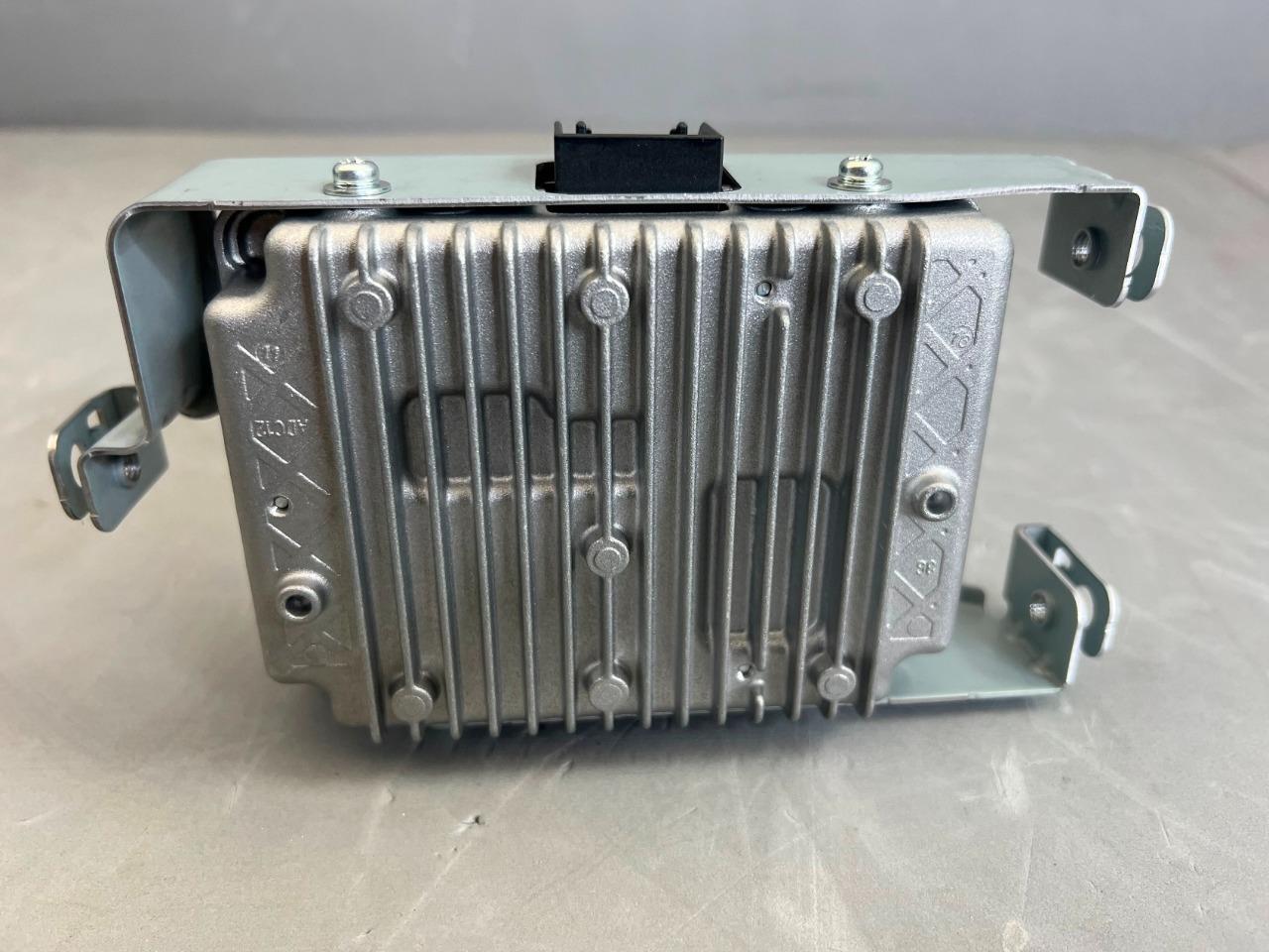 New GM power inverter module rear seat household AC DC outlet ...