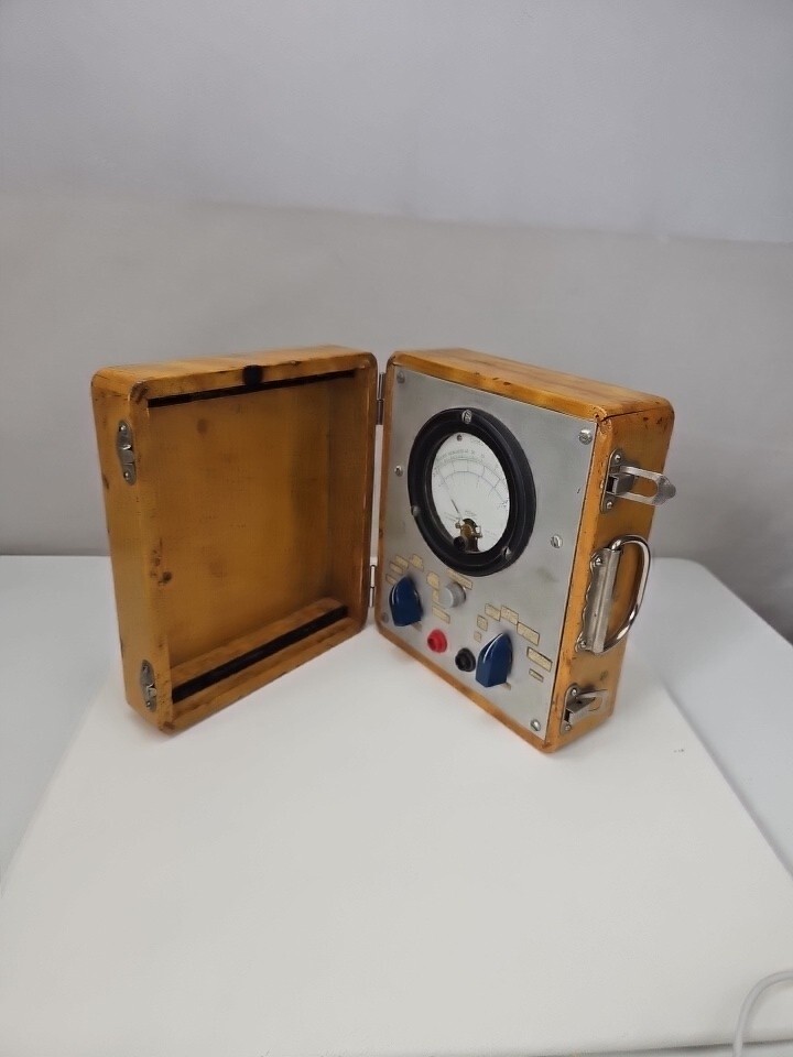 *Rare* Vintage Multimeter For Ohms And Volts In Wooden Box | eBay