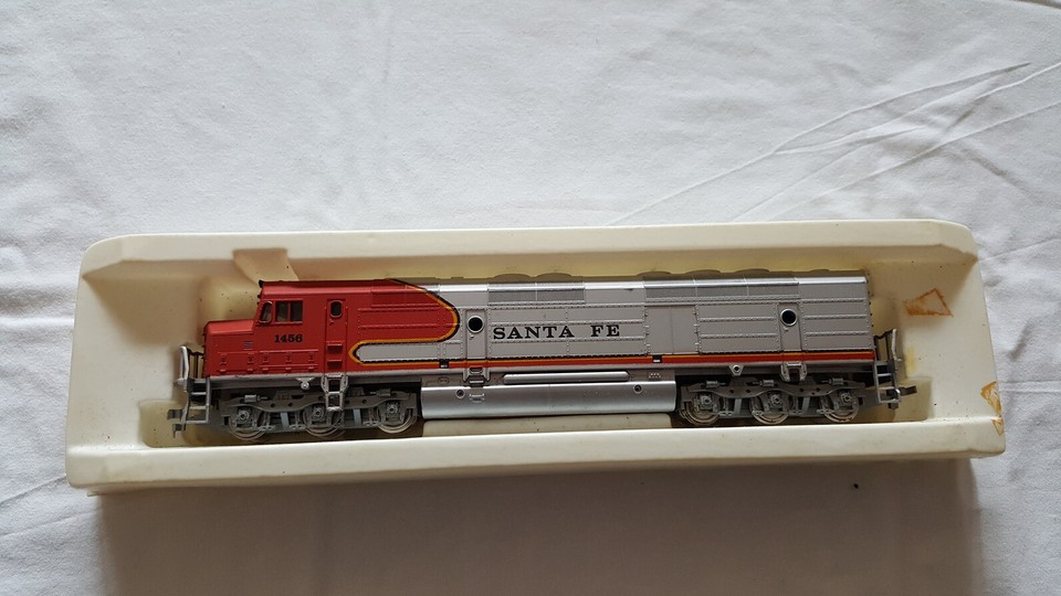 AHM Santa Fe GE EMD FP-45 Diesel Locomotive #1456 w/Box | eBay