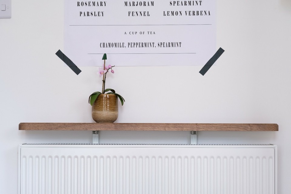 Radiator shelf brackets ‘Kinga’ adjustable height High Quality, White ...