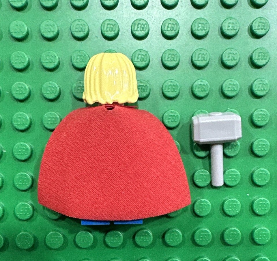 LEGO Marvel Super Heroes Minifigure Thor - No Beard sh098 from 76018 ...