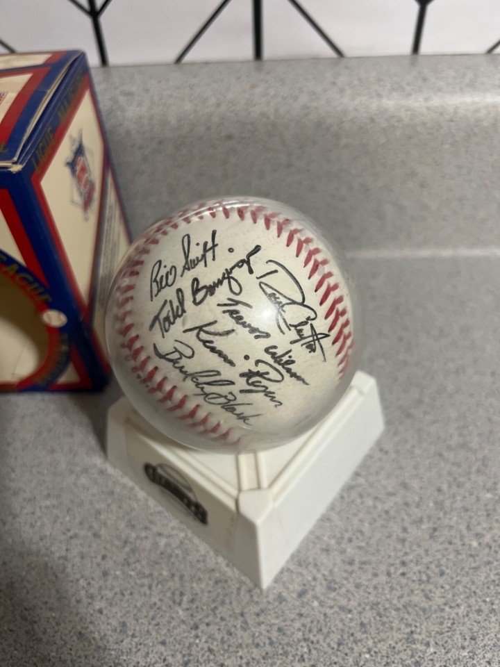 MLB Genuine Merchandise 1992 Official Autographed Baseball Ball Giants ...