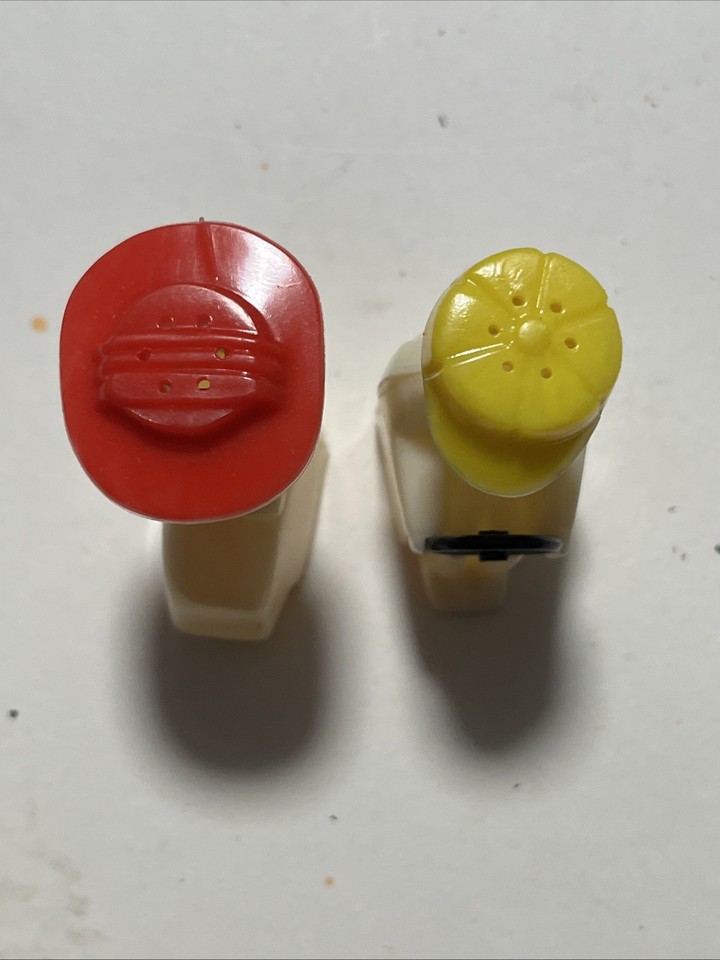 Vintage Old Model T Plastic Car Salt Pepper Shakers Set Man Woman USA W ...