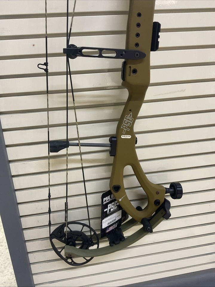 PSE Mach 33 DS Compound Bow - EC2 Cams - RH - 70LB - Tan - New Open Box ...