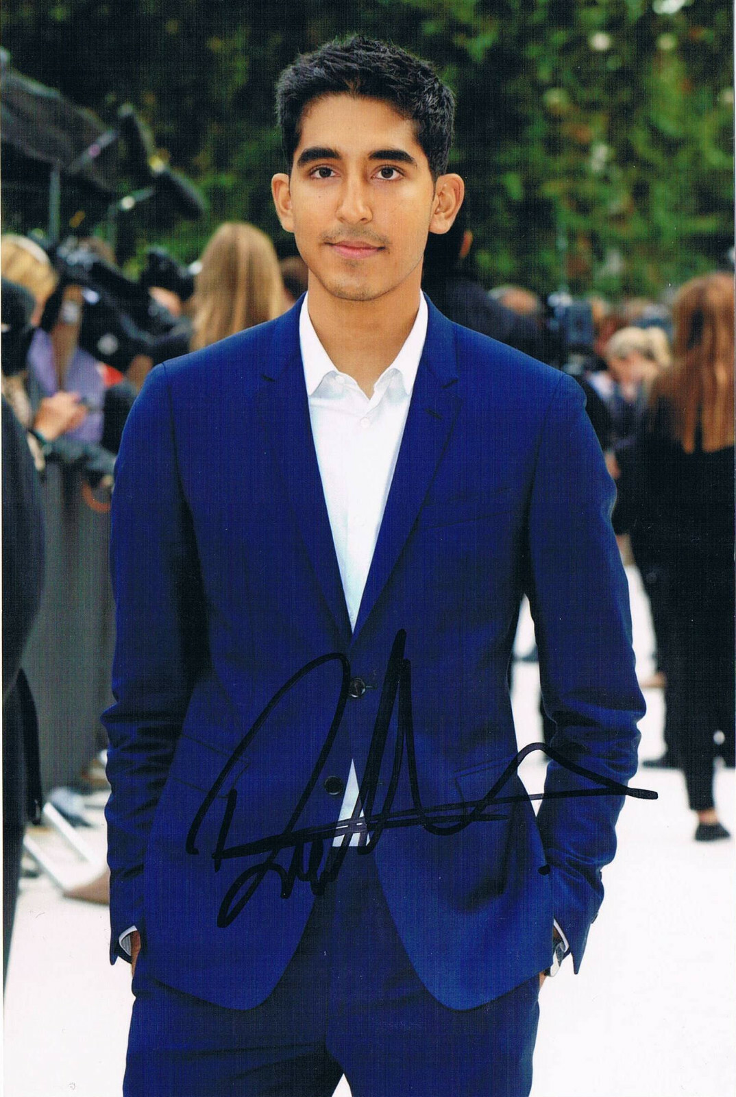 Dev Patel 1990- genuine autograph IN PERSON signed 5"x7" photo English ...