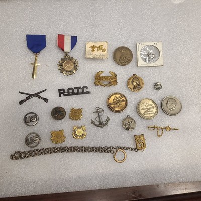 WW2 Korea Vietnam Coast Guard Army Devices Pins Rotc Navy Coins Medals ...