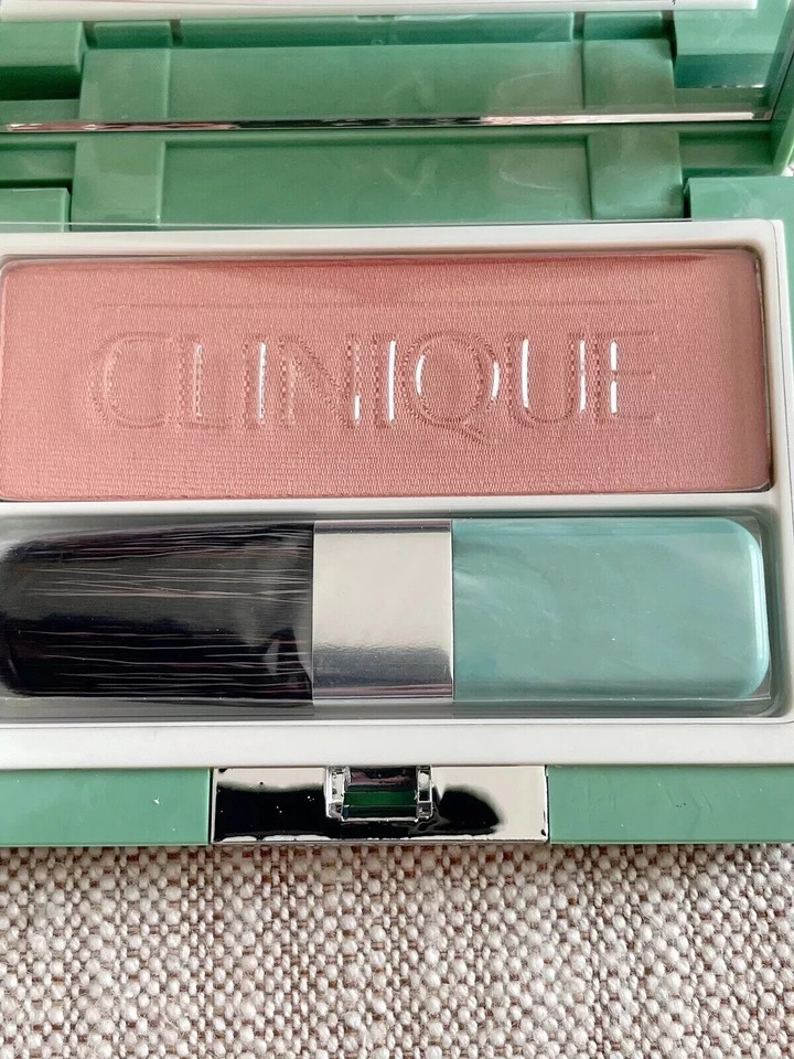Clinique Soft Pressed Powder Blusher, 04 Pink Blush, 18 Totally Tawny ...