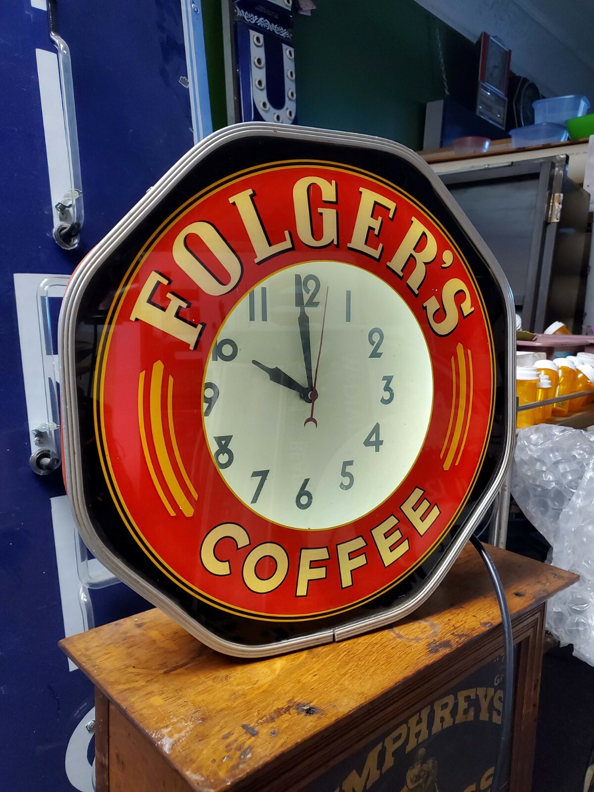 OLD Folgers Coffee neon clock, see my other porcelain neon sign 's Rare ...