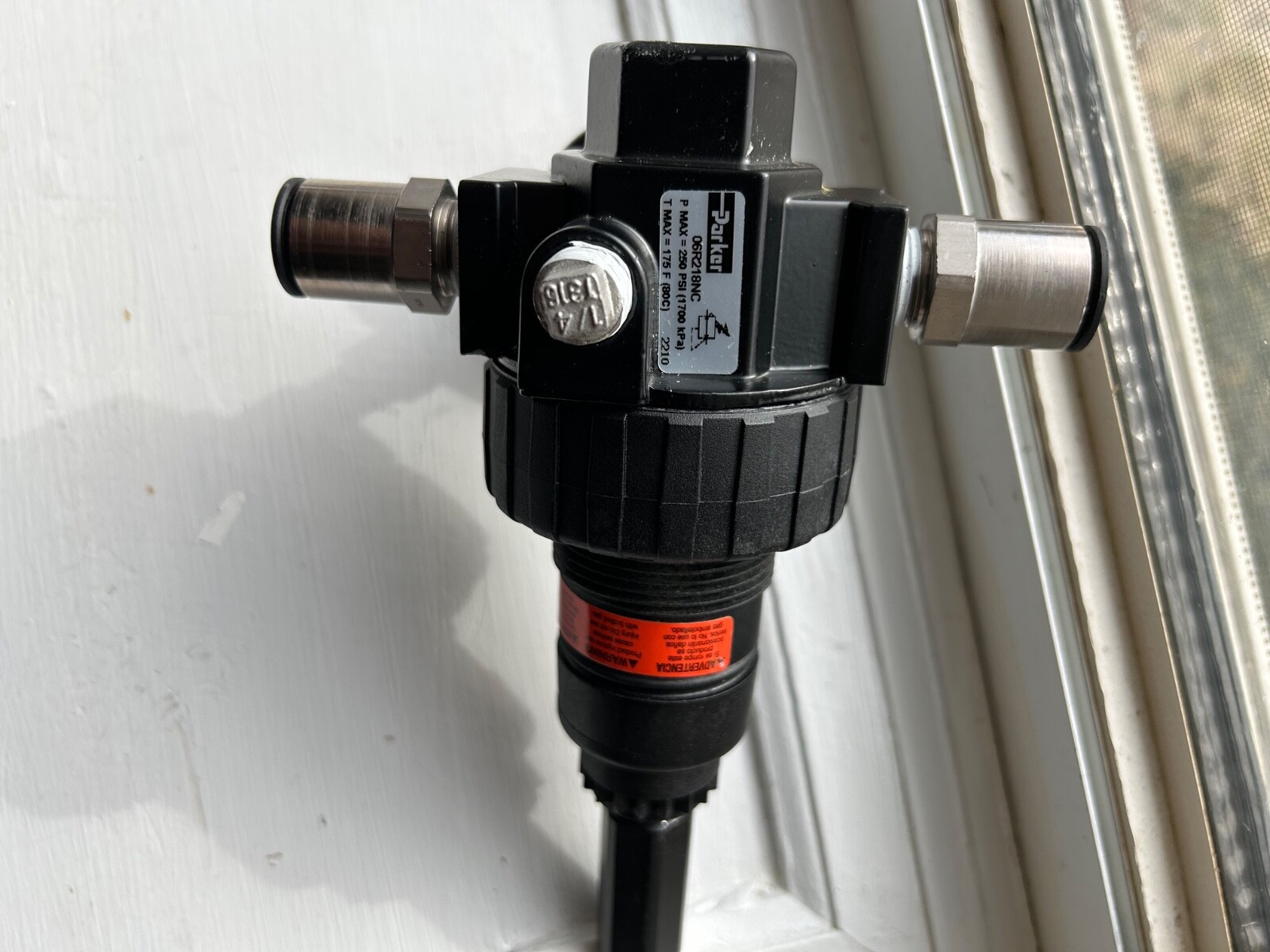 Parker 06R218NC Key Lock Regulator 250 PSI 175 Degree F for sale online ...