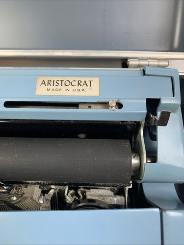 1960 Royal Aristocrat Typewriter &Case Blue White Works Missing #1 Key ...