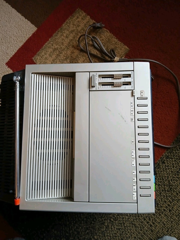 Vintage SONY Trinitron KV-9400 CRT 9in Color TV Japan 1985 Retro Gaming ...