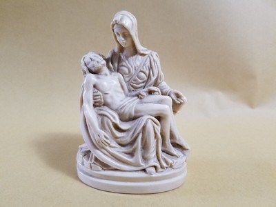 Statues & Figures - Pieta Jesus