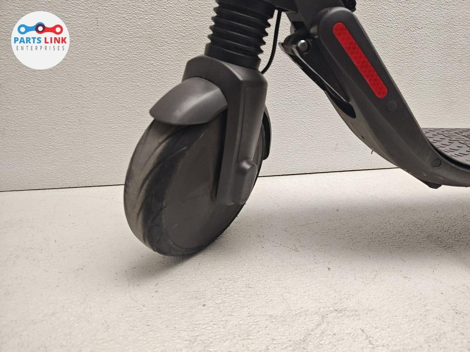 Segway Ninebot ES4 Foldable Electric Kickscooter High Performance 28 ...