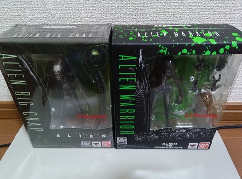 SH MonsterArts Alien Big Chap Warrior Set Figure Arts Unopened Figure ...