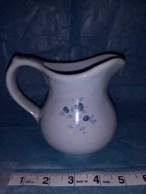 Pfaltzgraff - Poetry- Glossy Creamer - Blue Roses | eBay