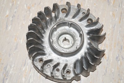 1125 Original Stihl 034 036 036QS MS 340 360 Schwungrad Polrad 1125 400 ...