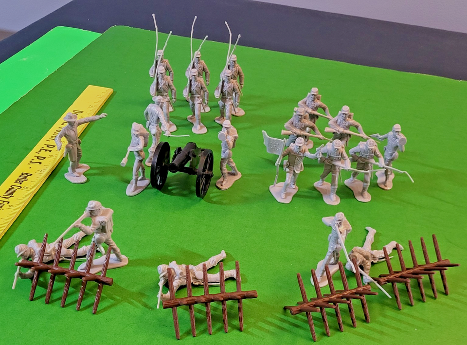 LARGE LOT OF RECAST MARX REVERSE COLOR UNION-GRAY + CTS SPIKE ...