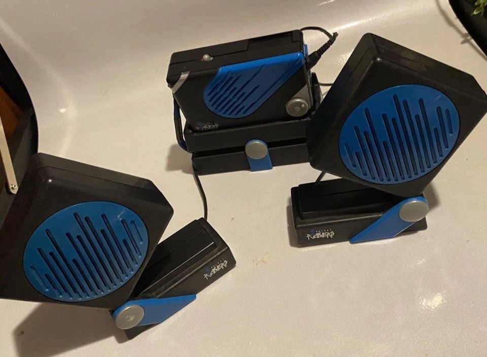 Pocket Rockers, Player, Speakers, 12 Tapes, Tape Holder And Accessories ...