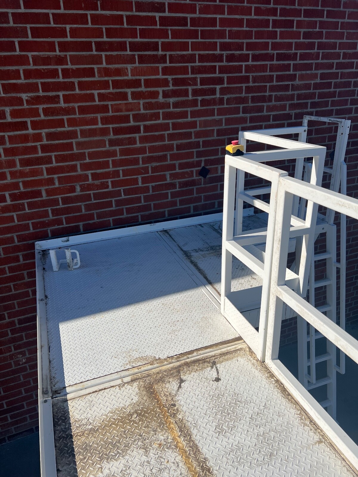 Heavy Duty Corner Mezzanine / Machine Platform 154" x 117" x 136" | eBay