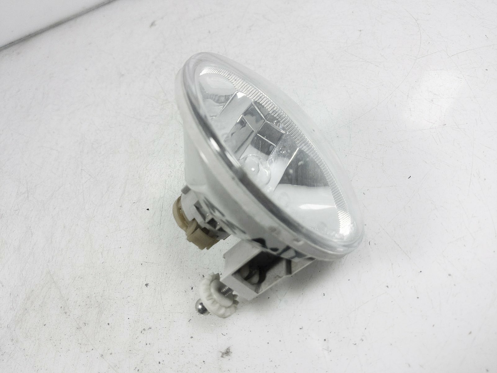 Feu antibrouillard gauche conducteur Chevrolet Traverse 2018 2019 2020 ...