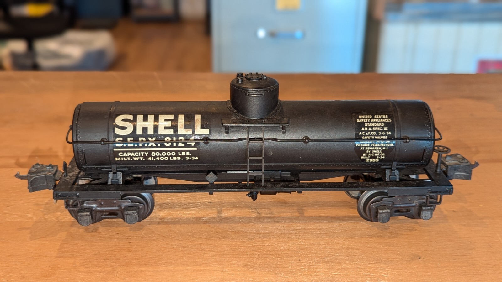 ORIGINAL 1940 PRE WAR LIONEL SHELL DIE CAST SCALE TANK CAR 2955 TYPE 1 ...