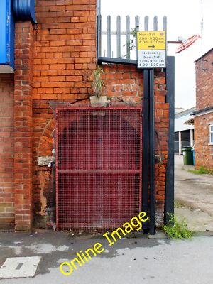 Photo 12x8 Witham, Kingston upon Hull At the right of Nos.94-95 Witham ...