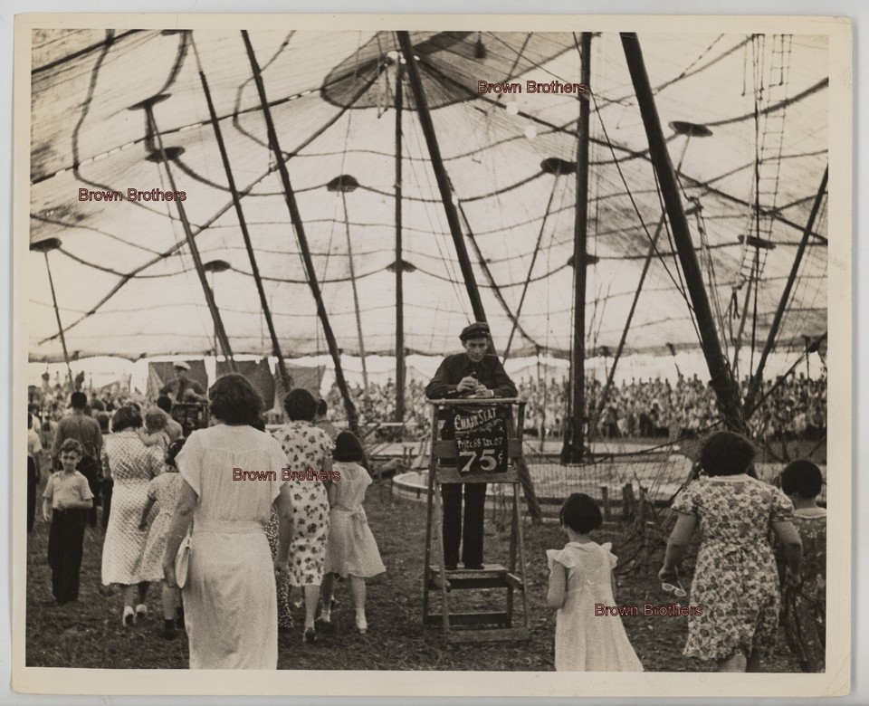 1920-1930s Ringling Bros. & Barnum & Bailey Circus Sideshow & Midway ...