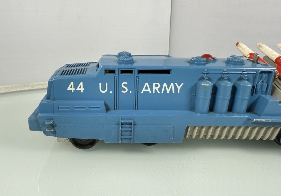 Vintage Lionel O Gauge 44 US Army Mobile Rocket Launcher Train Car w/ 4 ...