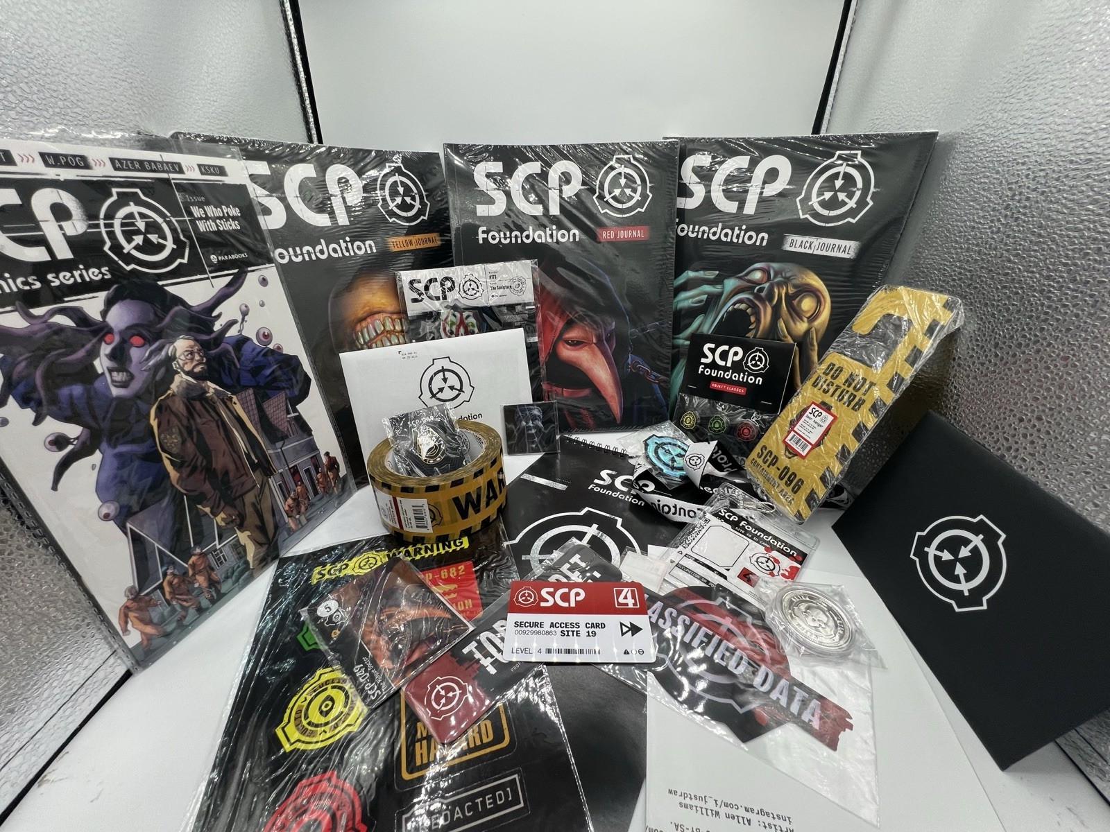 NEW SCP Foundation Journals + SCP Collectibles From Para Books ...