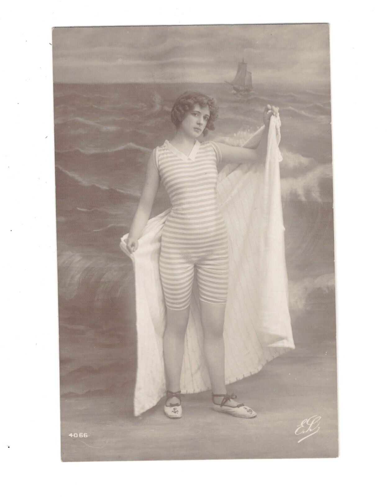 Sb5002 Risque Victorian Bathing Beauty Posing In Swimsuit Rppc Ebay
