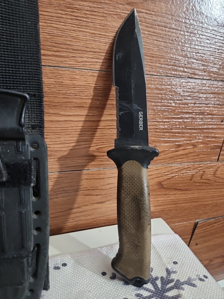 Vintage Gerber Prodigy Serrated Fixed Blade Knife and Canvas/Hard ...