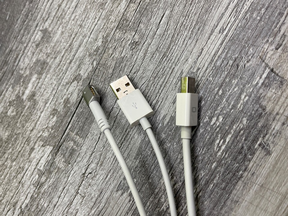 Apple Cinema Display LED A1267 24" LED Silver MB382LL/A - 1920x1200 ...