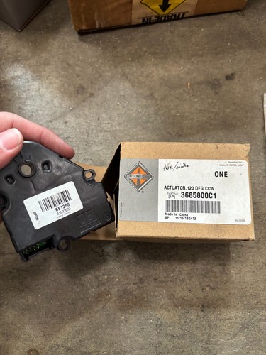 New, Genuine International 3685800C2 Motor Control Actuator For In-Dash ...