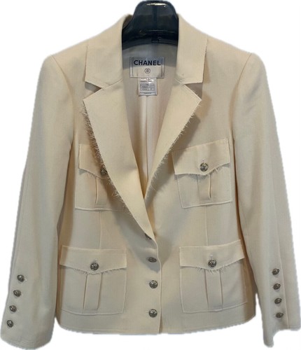 CHANEL 07P ECRU RAW TRIM CC LOGO BUTTON JACKET BLAZER FR36 US4 | eBay