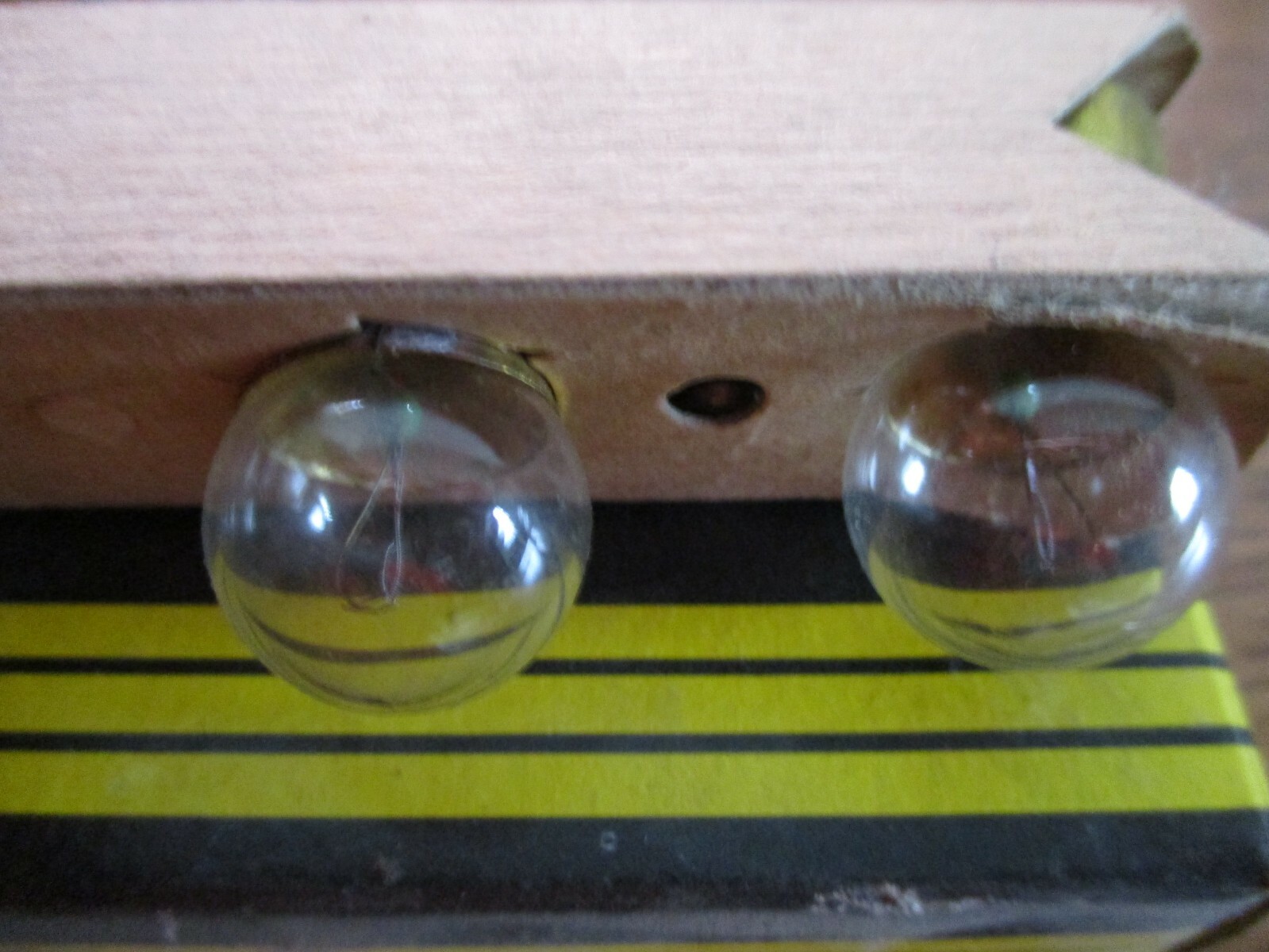 NOS BOX OF 10 PHILIPS 98 bulb,12v,6cp NOS FREE SHIPPING | eBay