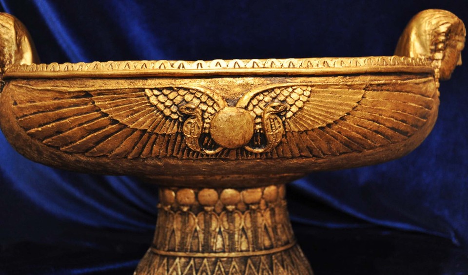 EGYPTIAN WINGED SPHINX BOWL PHARAOH DECO REVIVAL GILT RELIEF BUST ...