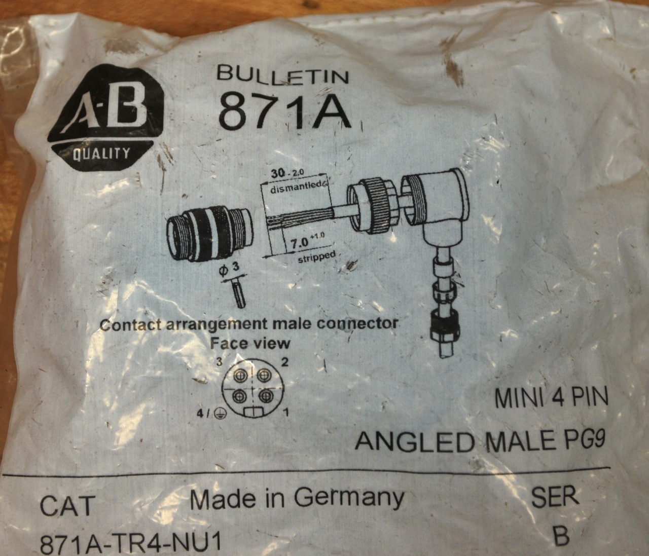 Allen Bradley 871A-TR4-NU1 Bulletin 871A Mini 4 Pin Angled Male PG9 Ser ...
