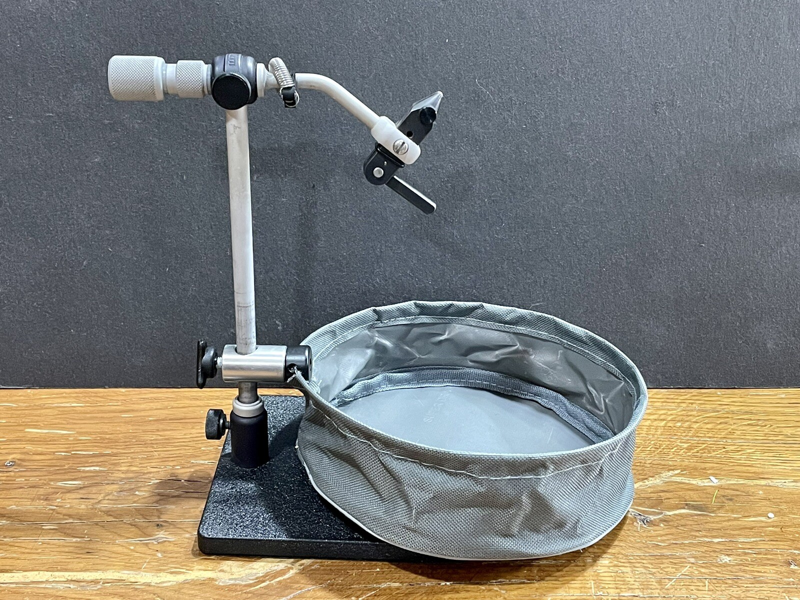 HARELINE DUBBIN FLY TYING WASTE BASKET. LOW PROFILE TRASH. MAGNETIC ...