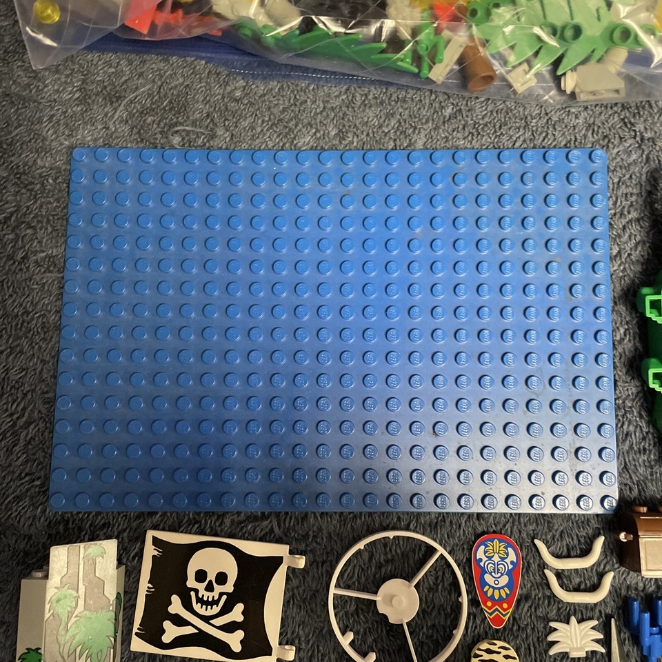 LEGO Pirates 1788 Treasure Chest 100% Complete | eBay