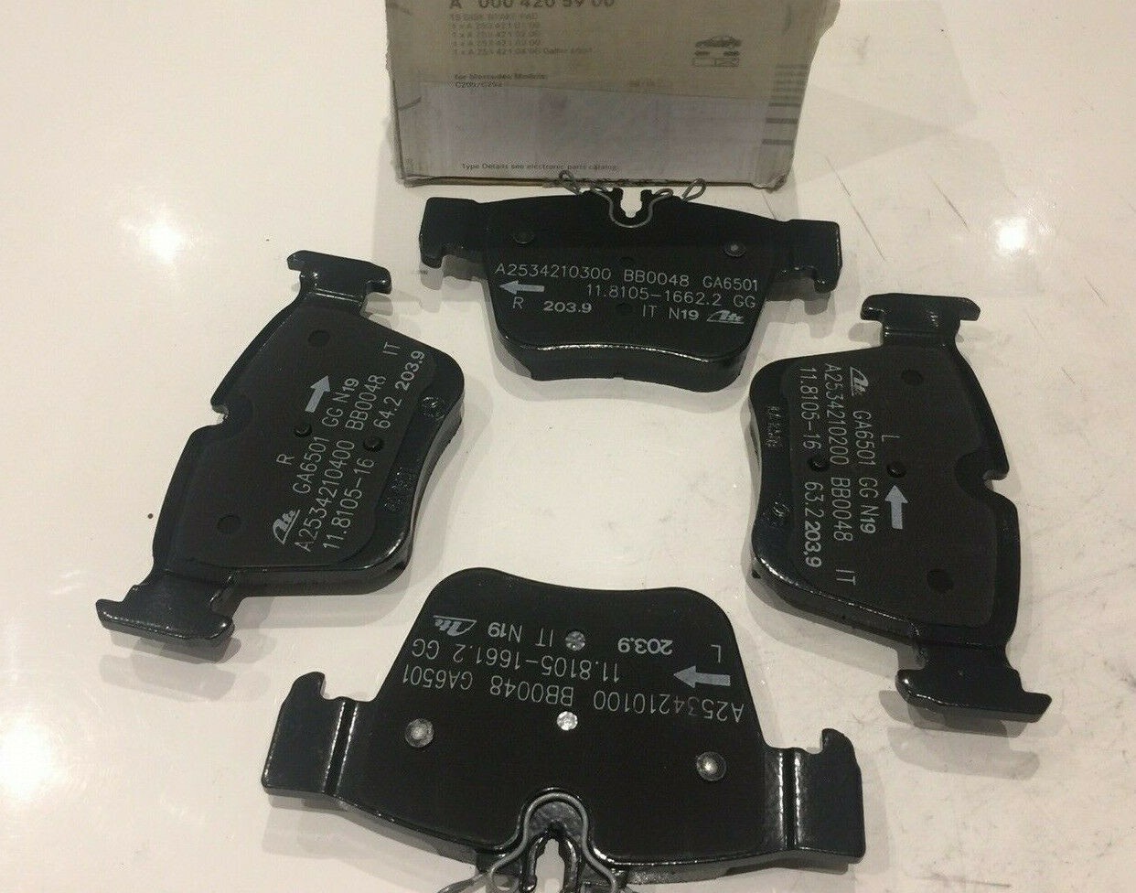 Mercedes-Benz W253 GLC W205 Rear Brake Pads Genuine A0004207803 for ...