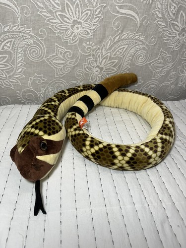 Wild Republic Diamondback Rattlesnake Plush Animal 55” Stuffed Rattle ...