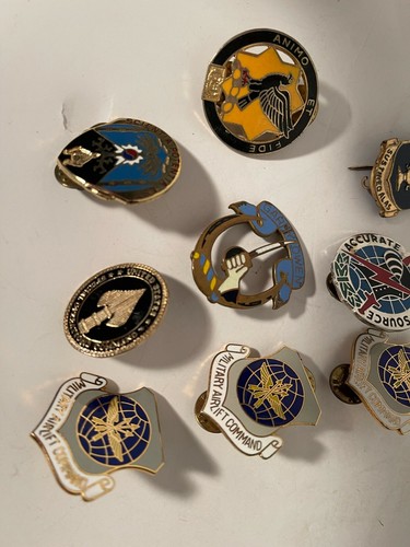 Vintage Military Air Force Airlift Command Animo Et Fide Enamel Pin Lot ...