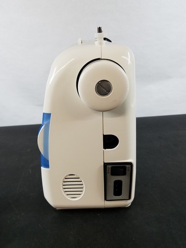 Singer Featherweight II Sewing Machine Model: 117 (For Parts) | eBay