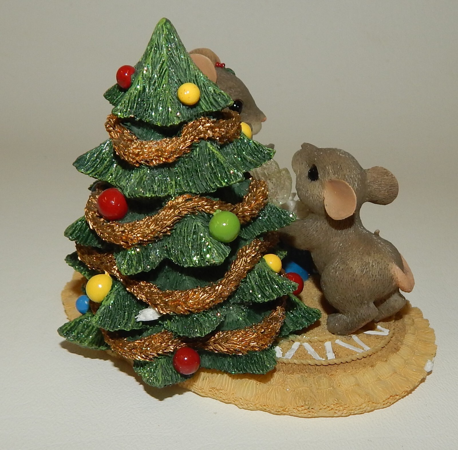 Charming Tails Mouse Figurine Christmas Treasures Tree Opening Gifts ...