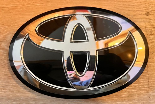 2017 2018 2019 Toyota Front Grill Emblem Logo Tacoma Tundra | eBay