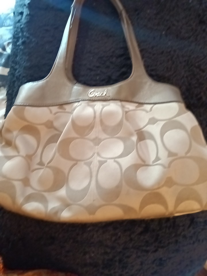 Coach Signature Handbag Tote Bag B1294 F18828 Authentic-Stains/Damage ...