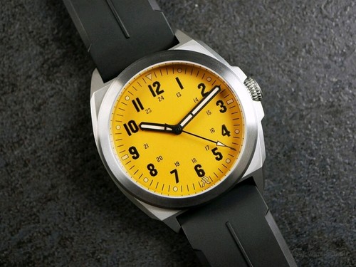 RZE Valour 38 Automatic Titanium Watch Arrowleaf Yellow | eBay