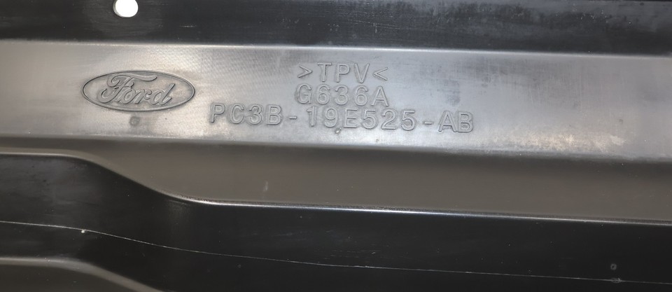 2023 - 2025 FORD F-350 F-250 RADIATOR UPPER DEFLECTOR AIR GUIDE SHIELD ...